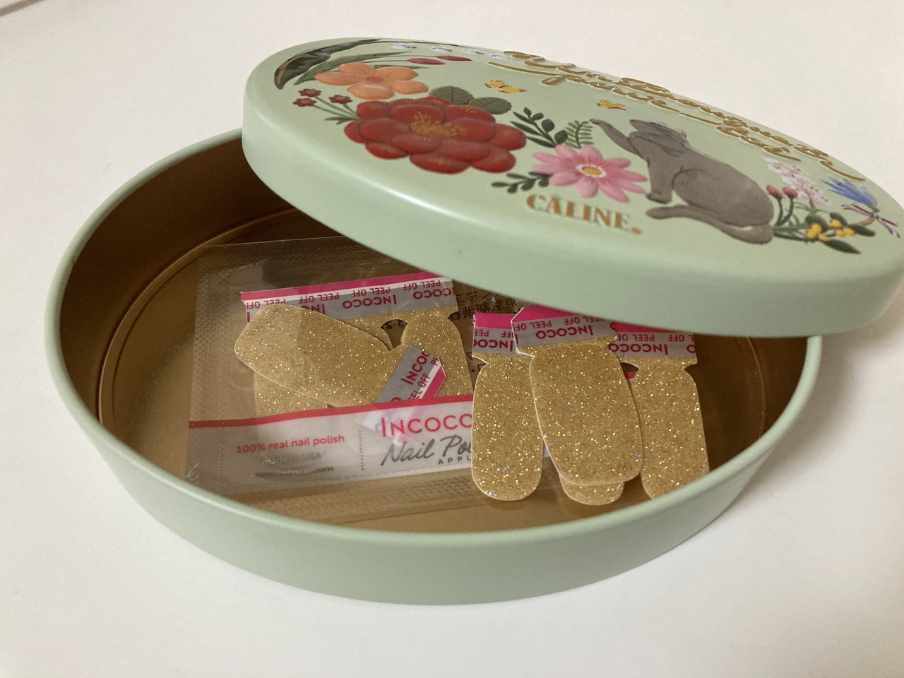 【インココの持ちは？】貼るだけネイルINCOCOを2週間使ってみたレビュー！ | ソロ活女子のキュンとするスイーツ